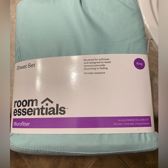Room Essentials | Bedding | King Size Sheets | Poshmark